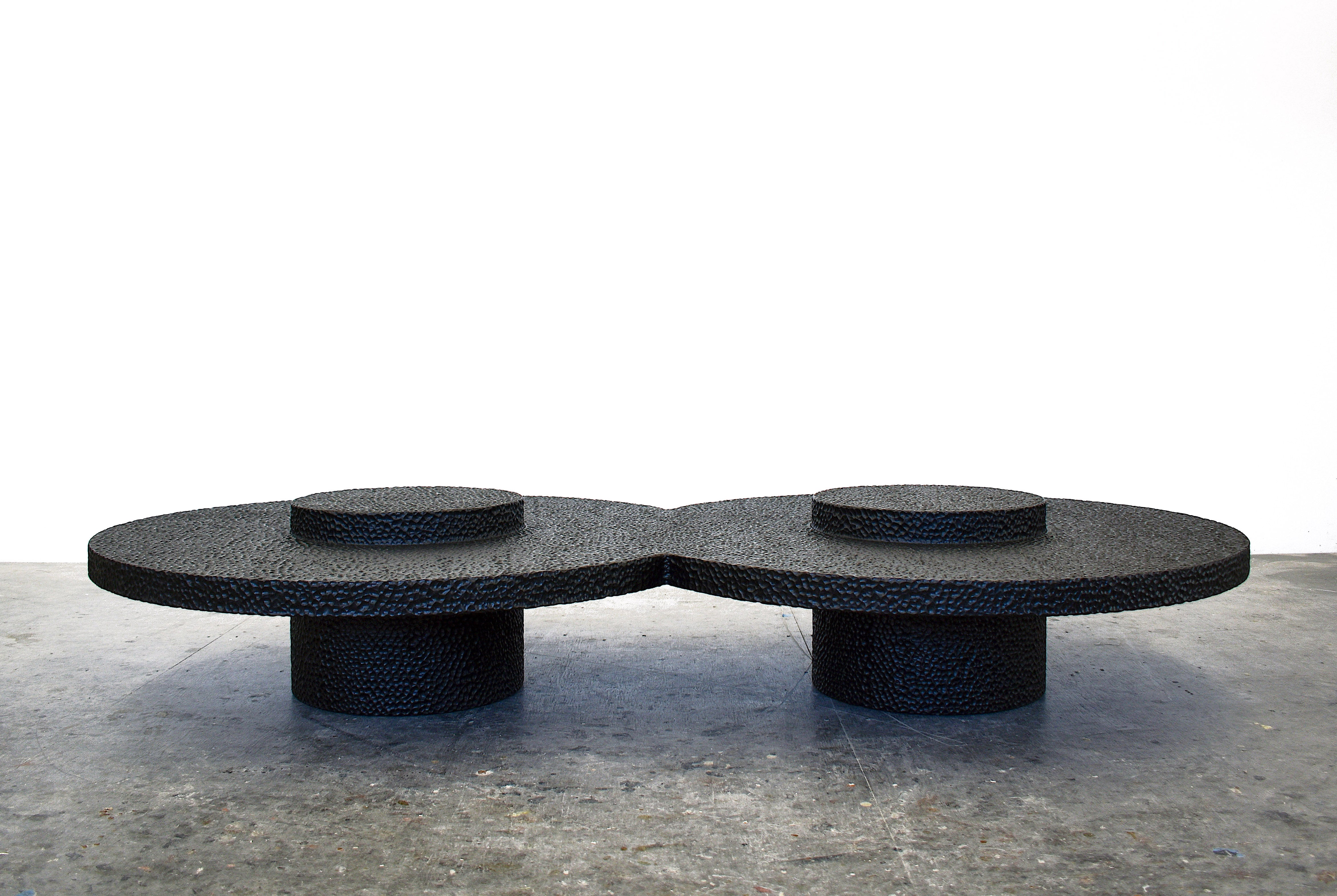 R1x2 Table – Bazar Noir